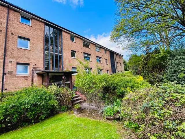 1 bedroom flat for rent in Jerrard Court, Pages Close, Sutton.