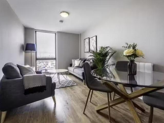 1 bedroom flat for rent in Jesse Hartley Way, Liverpool, L3