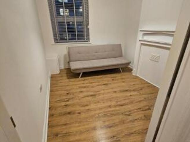 1 bedroom flat for rent in Joscoyne House, Philpot Street, London, E1