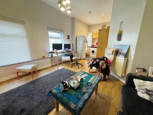 1 bedroom flat for rent in Jupiter House, Planet Street, Adams.