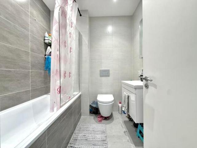 1 bedroom flat for rent in Kent House, ME15