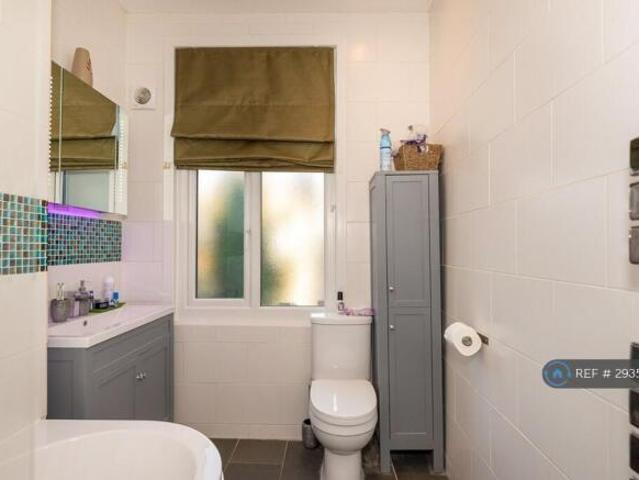 1 bedroom flat for rent in Kenwyn Road, London, SW4