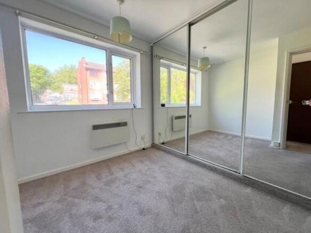1 bedroom flat for rent in Kendal Walk, Burley, Leeds, LS3
