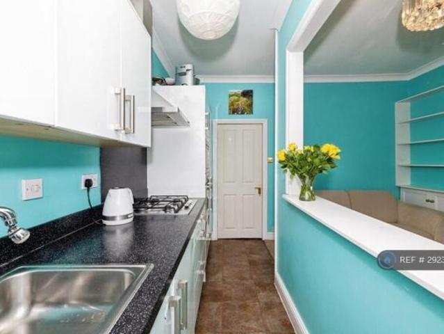 1 bedroom flat for rent in Kennington Park Road, London, SE11