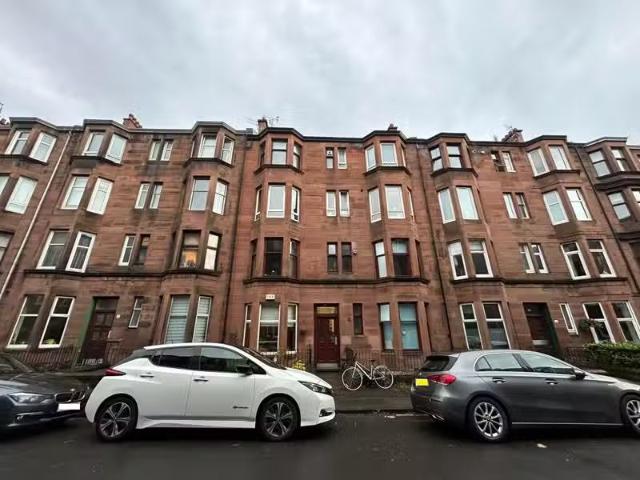 1 bedroom flat for rent in Kennoway Drive, Thornwood, G11