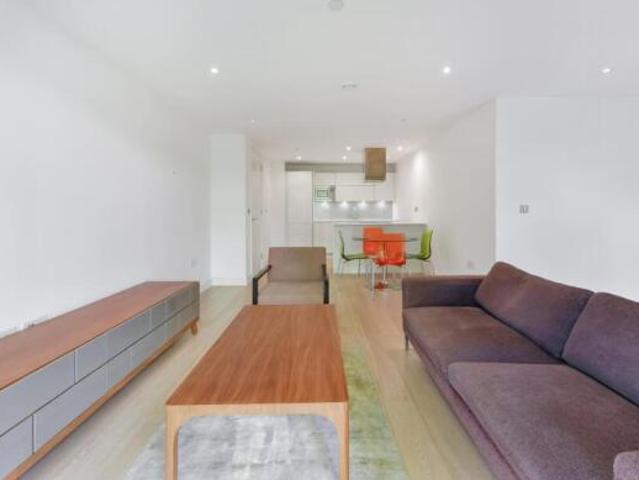 1 bedroom flat for rent in Kensington Apartments, Commercial Street, London, E1