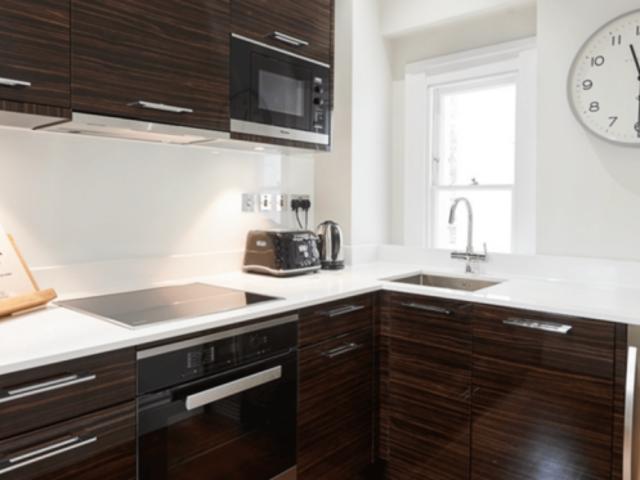 1 bedroom flat for rent in Kensington Gardens Square, London, W2