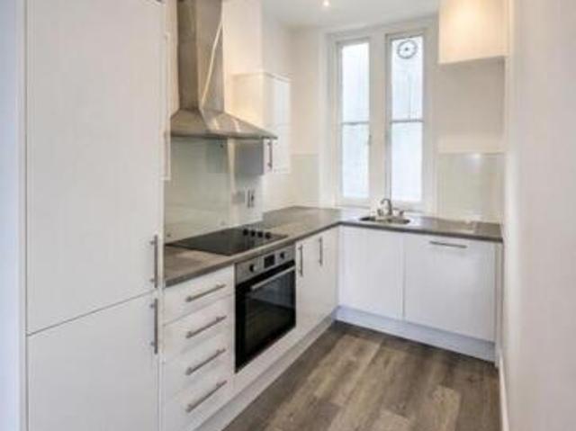 1 bedroom flat for rent in Kensington High Street, London, W8