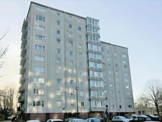 1 Bedroom Flat For Rent In Kersal Way, Salford
