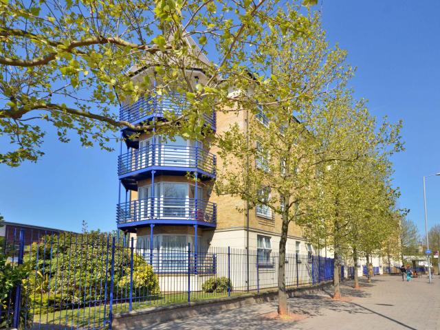 1 Bedroom Flat for Rent in Kew Court | Foxtons