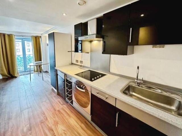 1 bedroom flat for rent in King Charles Street, Leeds, West Yorkshire, LS1