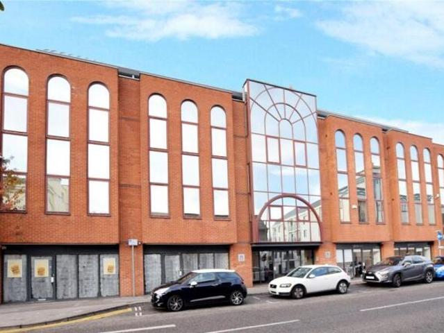 1 bedroom flat for rent in King Street, Watford, WD18