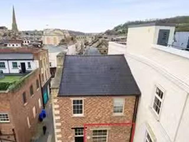 1 bedroom flat for rent in King Street, Stroud, Gloucestershir.
