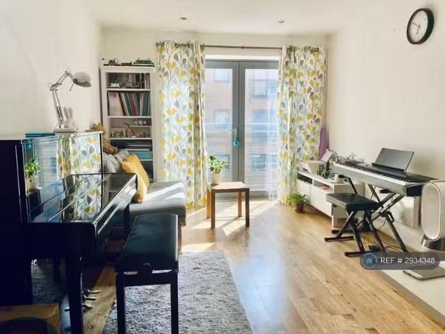 1 bedroom flat for rent in Kings Quarter Apts, Bristol, BS2