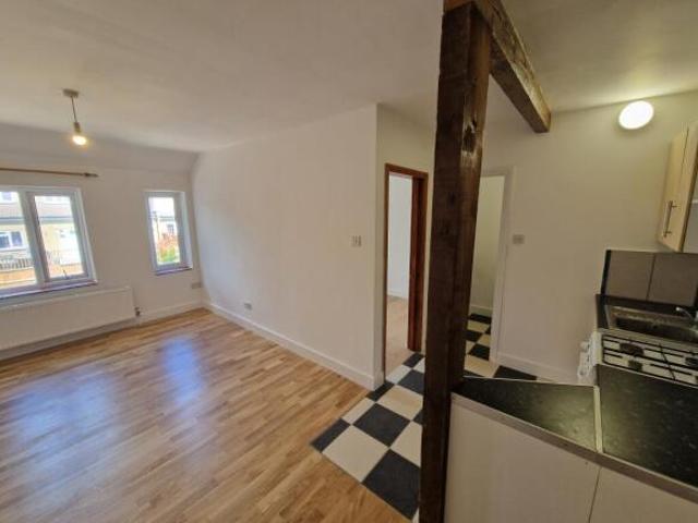 1 bedroom flat for rent in Kings Road, London Colney, AL2