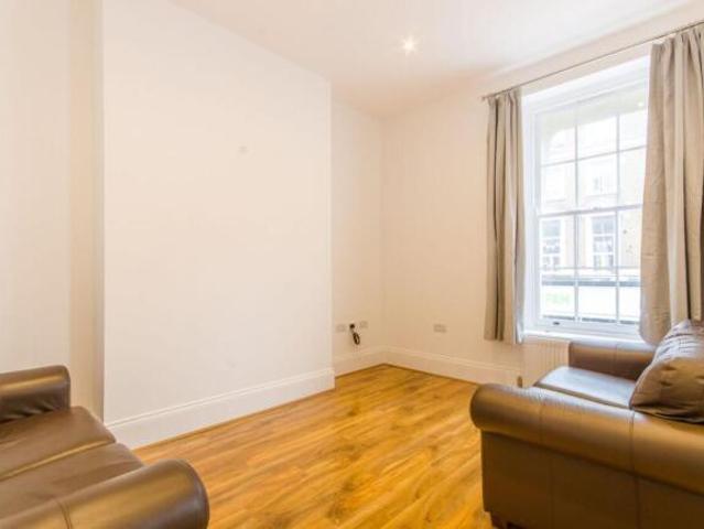 1 bedroom flat for rent in Kingsgate Place, Kilburn, London, NW6