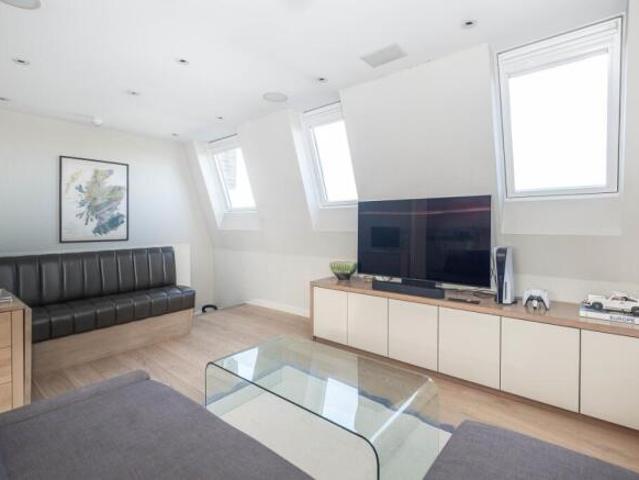 1 bedroom flat for rent in Kingston Road London SW19