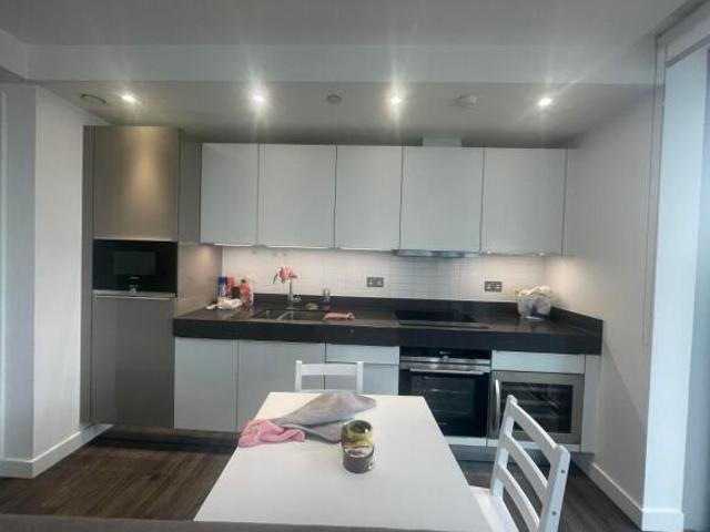 1 bedroom flat for rent in Kingwood House, Chaucer Gardens, London, E1