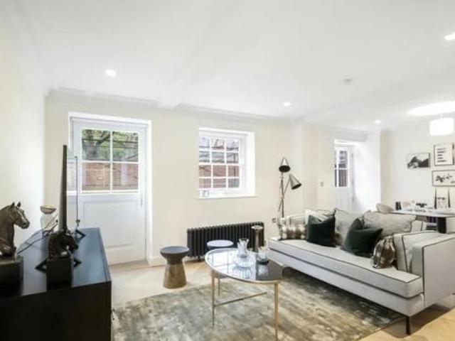 1 Bedroom Flat For Rent In Kidderpore Avenue, Hampstead