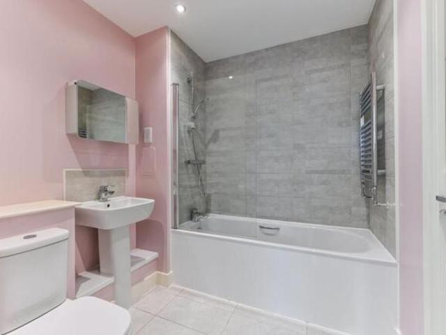 1 bedroom flat for rent in Lambourne House, Anerley, London, SE20