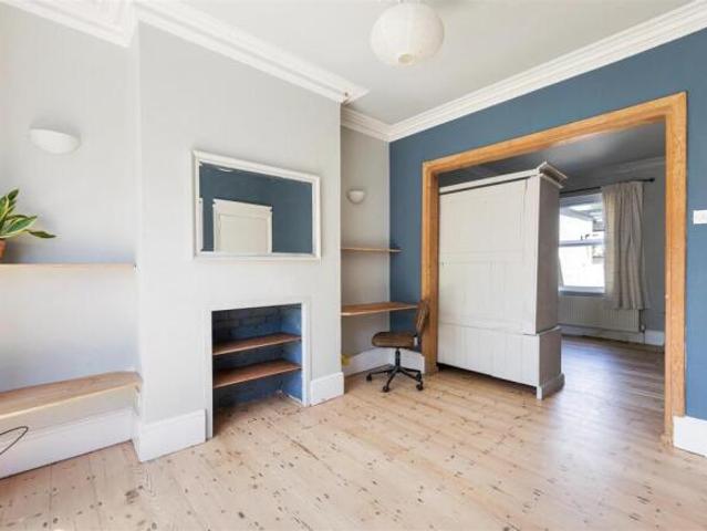 1 bedroom flat for rent in Lancaster Road, Leytonstone, E11