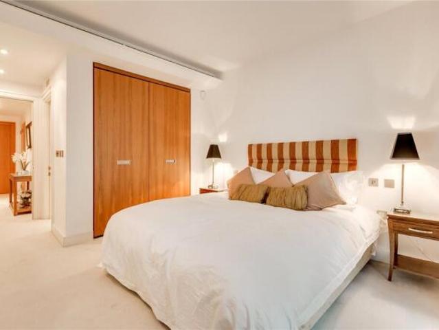 1 bedroom flat for rent in Lancelot Place, Knightsbridge, SW7