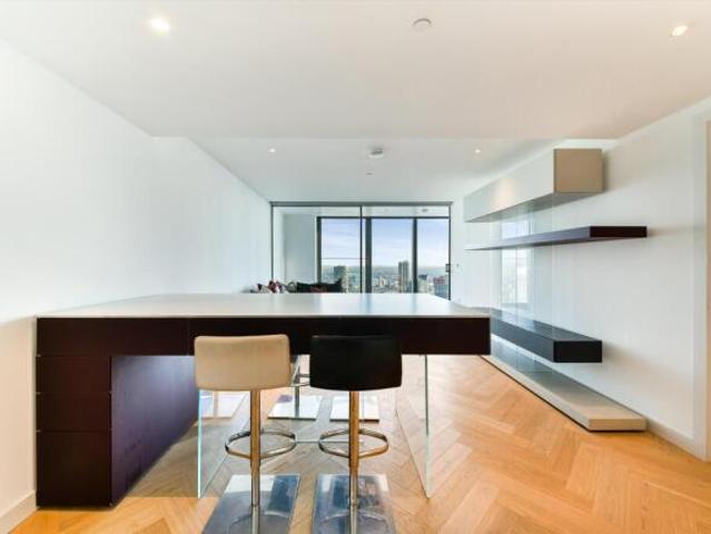 1 bedroom flat for rent in Landmark Pinnacle, Marsh Wall, London, E14