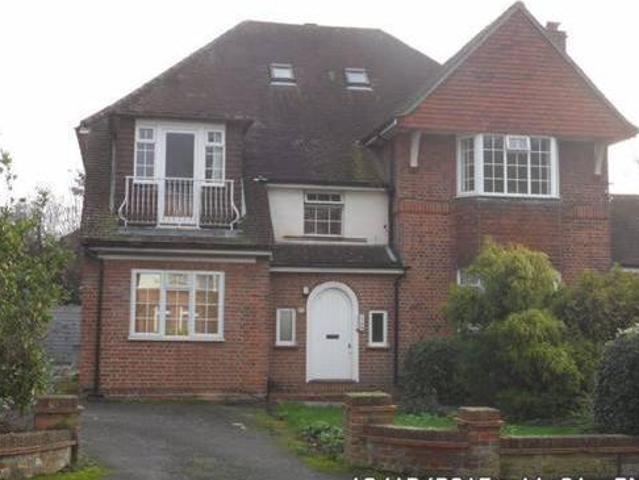 1 bedroom flat for rent in Langley SL3