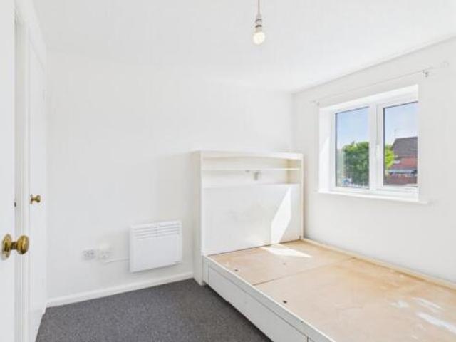 1 bedroom flat for rent in Lanham Gardens, Quedgeley, Gloucester, GL2