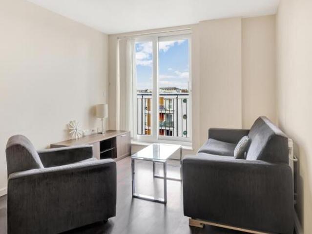 1 bedroom flat for rent in Lankaster Gardens, Finchley, London, N2