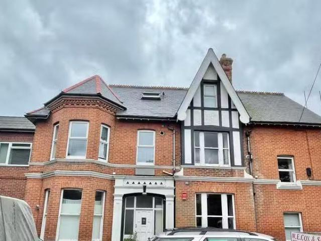 1 bedroom flat for rent in Lansdowne Road, BH1