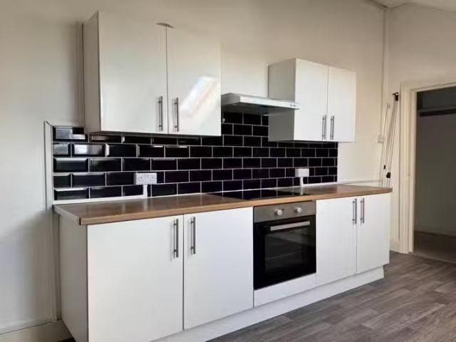 1 bedroom flat for rent in Lansdowne Road, BH1