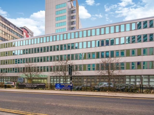 1 Bedroom Flat for Rent in Lansdowne Road | Foxtons