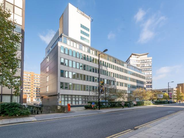 1 Bedroom Flat for Rent in Lansdowne Road | Foxtons