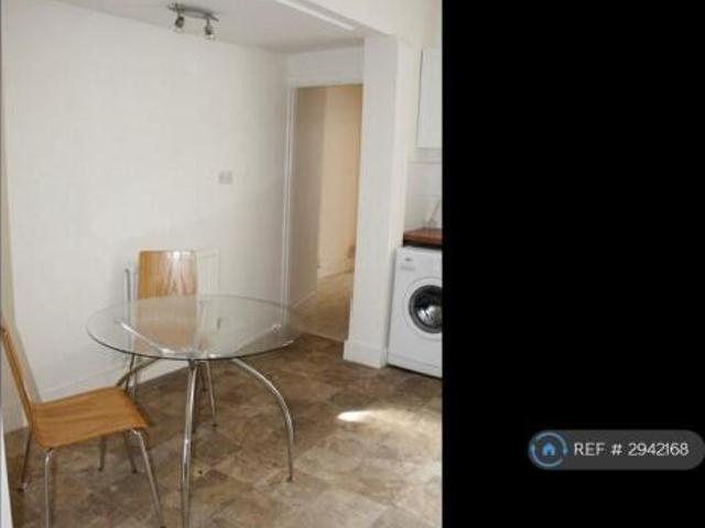 1 bedroom flat for rent in Ladywell Road, London, SE13