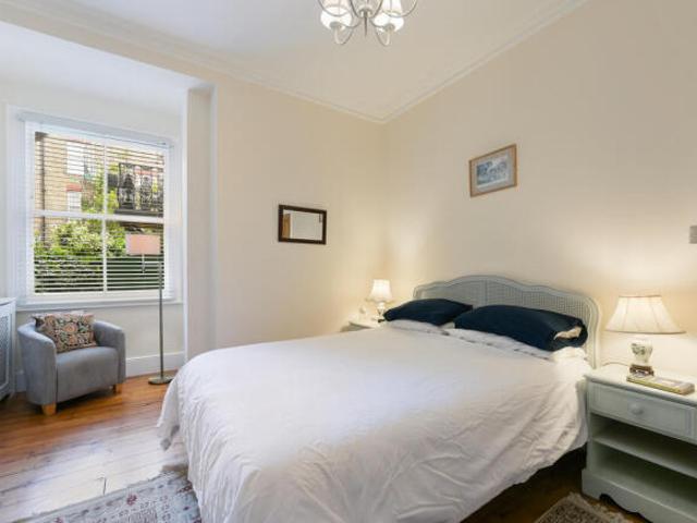 1 bedroom flat for rent in Lakeside Road, W14