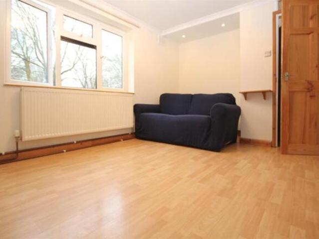 1 bedroom flat for rent in Larkin Close, CB4