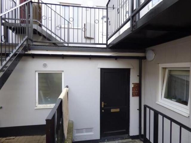 1 bedroom flat for rent in Lathwell Court, LU2