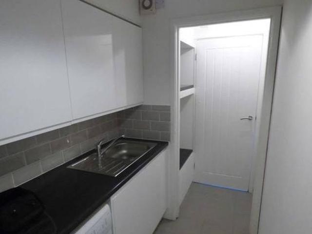 1 bedroom flat for rent in Lathwell Court Luton LU2
