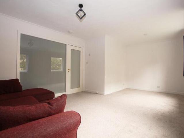 1 bedroom flat for rent in Laurel Place, Thornwood, Glasgow, G11