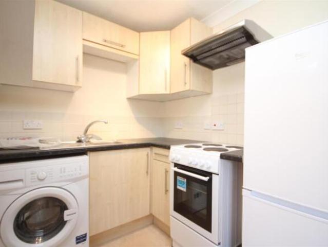 1 bedroom flat for rent in Leas Road, Guildford, GU1