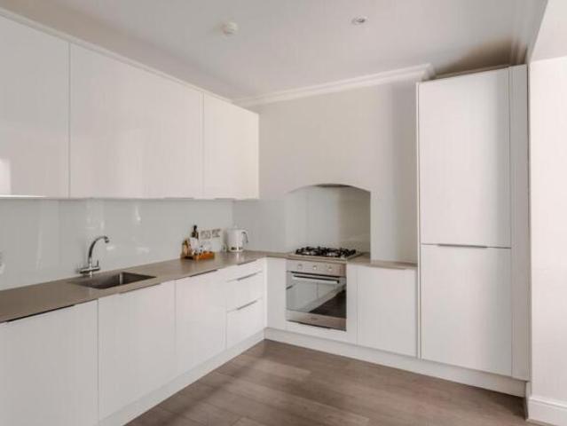 1 bedroom flat for rent in Ledbury Road, London, W11