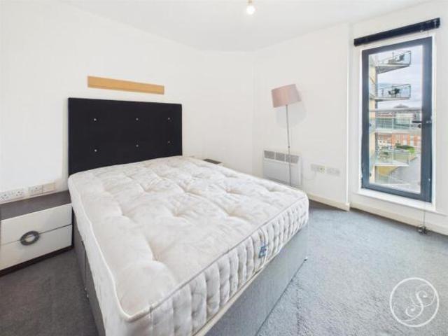 1 bedroom flat for rent in Leeds City Centre, LS9