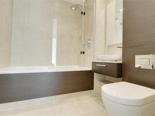 1 bedroom flat for rent in Legacy Tower, Stratford, London, E15