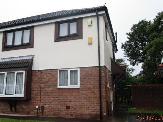1 Bedroom Flat For Rent In Leigh, Greater Manchester