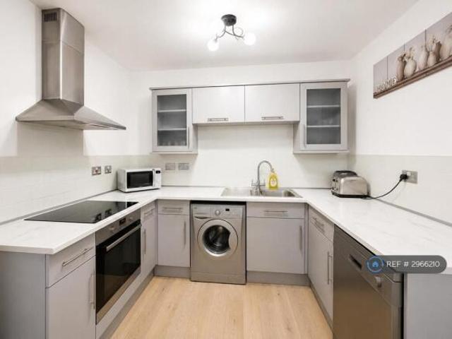 1 bedroom flat for rent in Leinster Gardens, London, W2