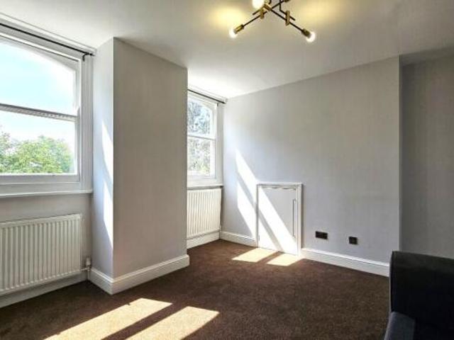 1 bedroom flat for rent in Lewisham Way, London, SE4