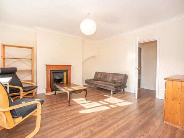 1 bedroom flat for rent in Lewisham Way, London, SE4 1UU, SE4