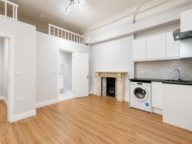 1 bedroom flat for rent in Lexham Gardens, London, W8