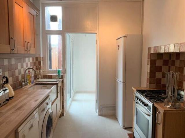 1 bedroom flat for rent in Lime Hill Road, Tunbridge Wells, Kent, TN1